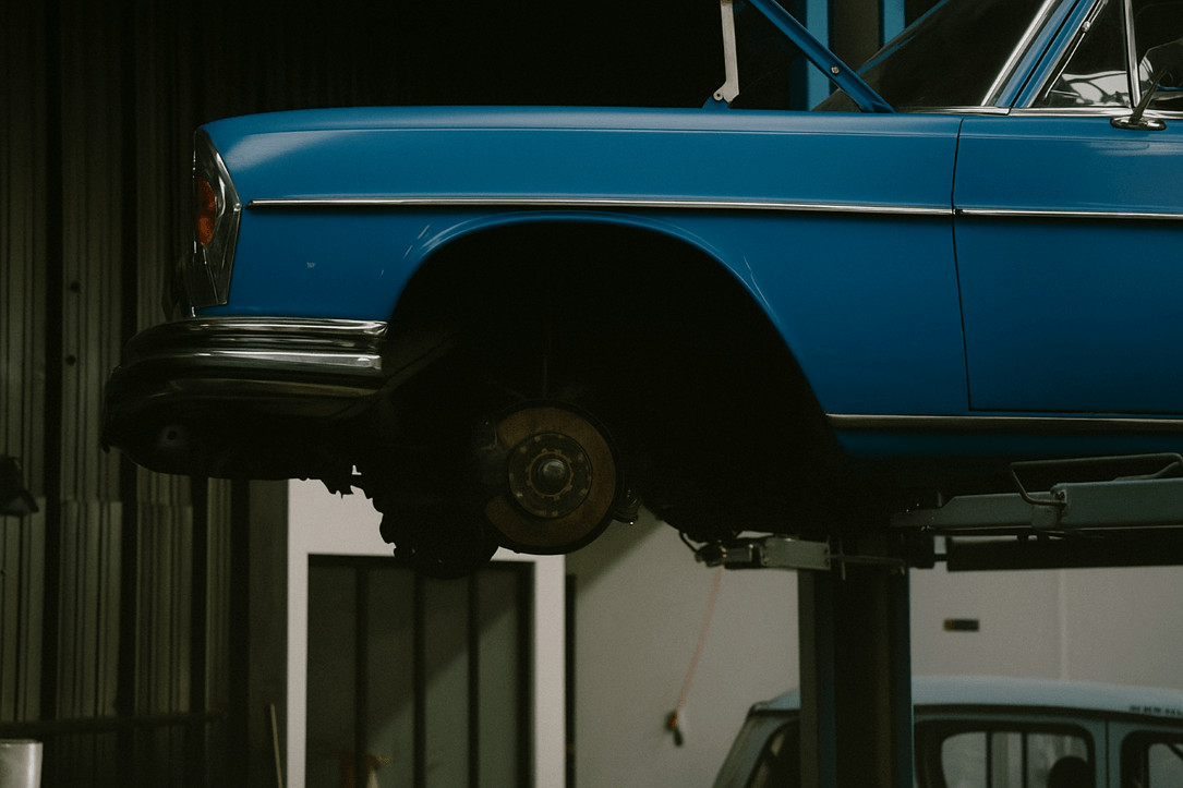 Should I Buy a Car with a Rebuilt Title? Value, Meaning and Risks