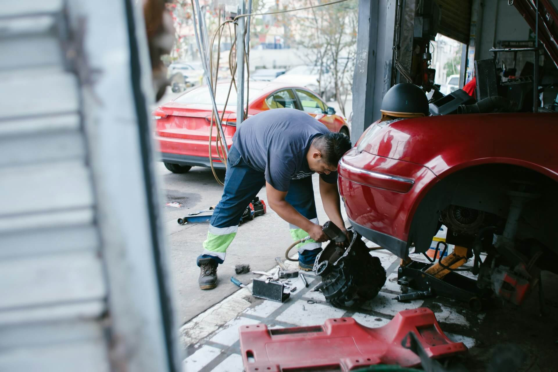 How Much Does an Accident Devalue a Car: Simple Guide & Checklist